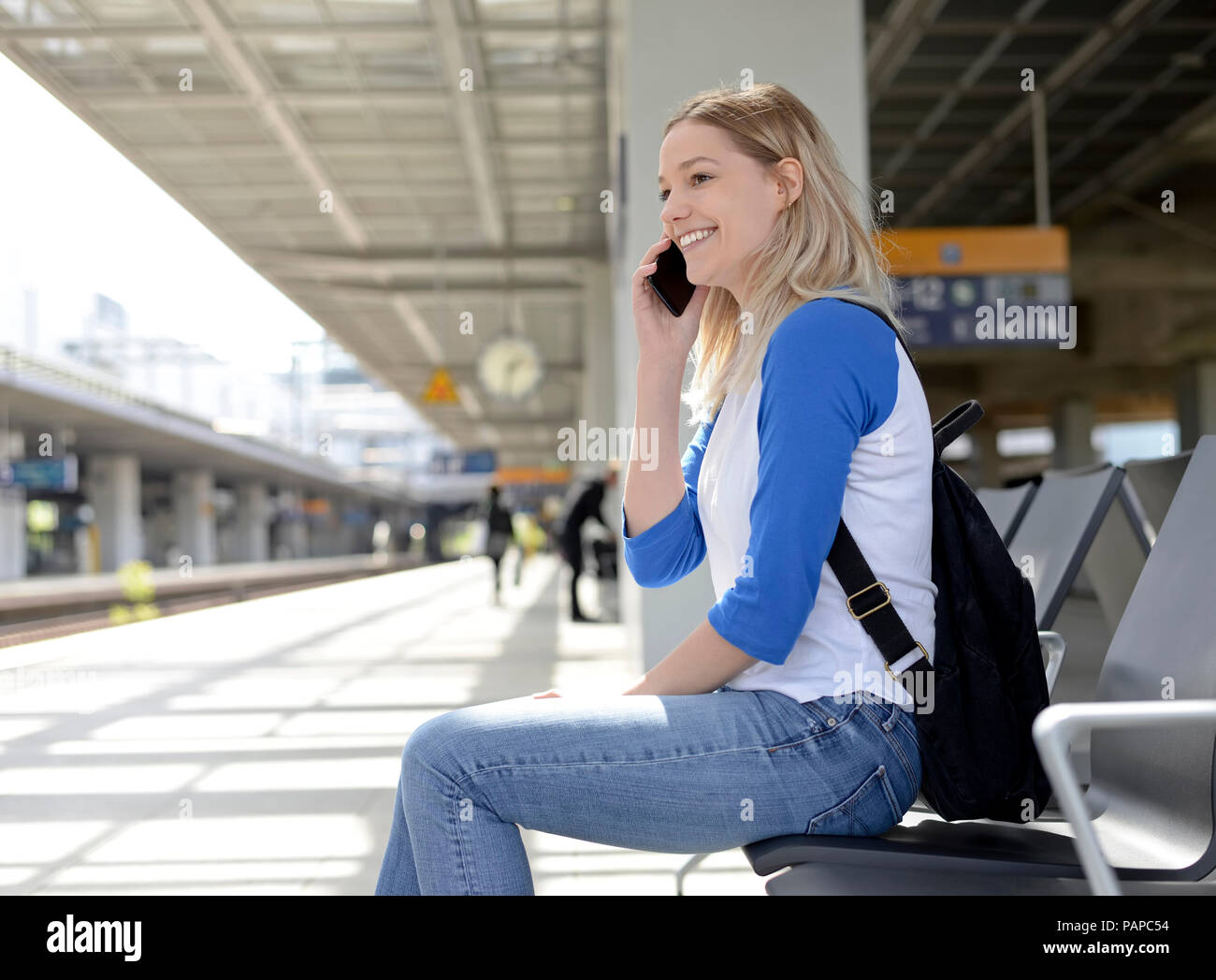 Human platform hi-res stock photography and images - Alamy