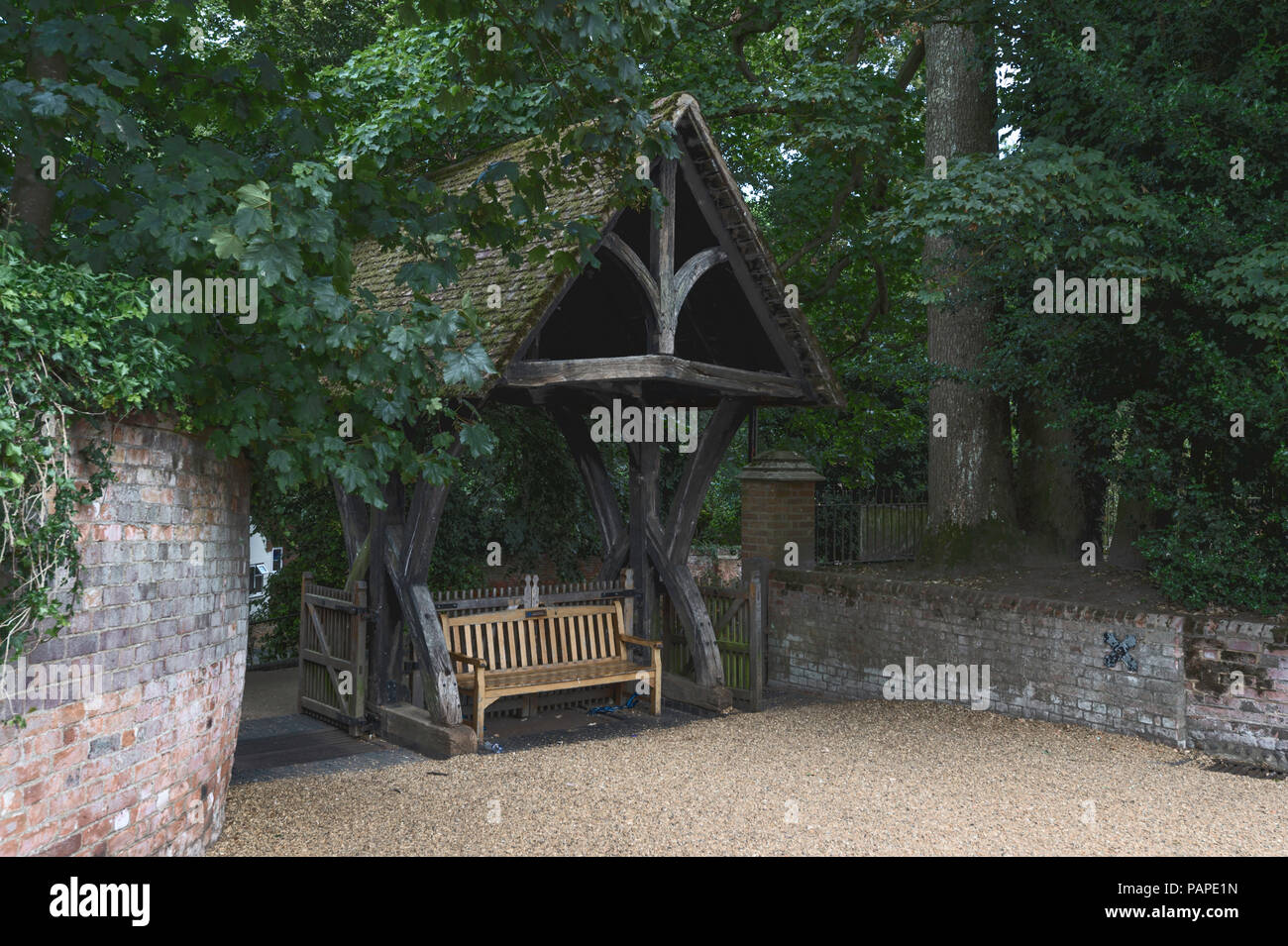 Lytch gate hi-res stock photography and images - Alamy