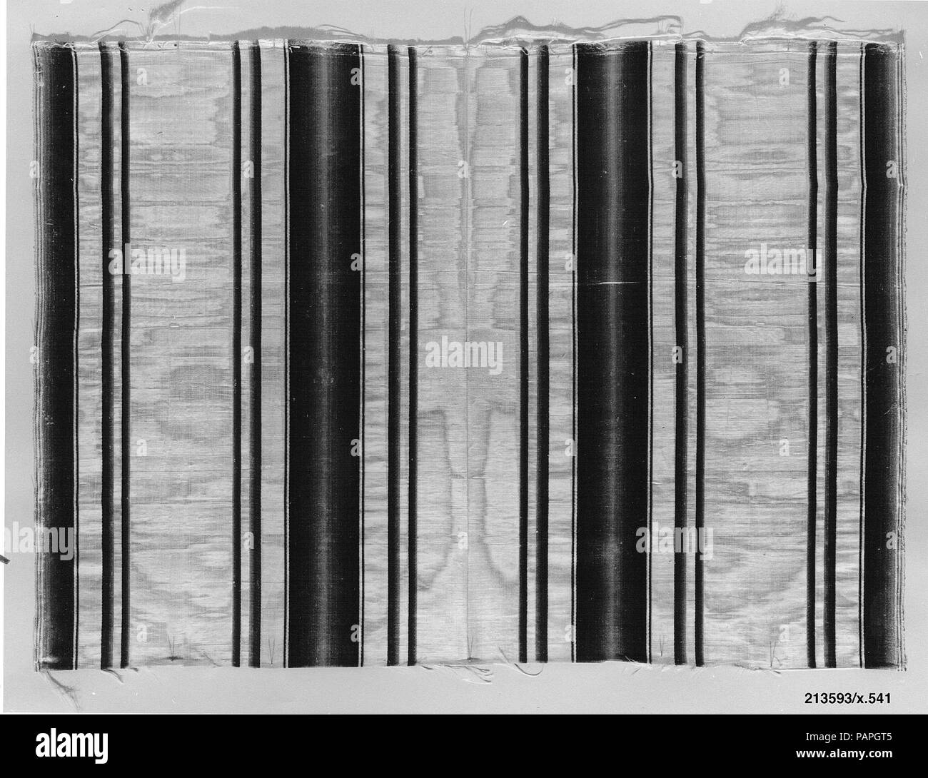 1 5 x 4 x 15 5 cm Black and White Stock Photos & Images - Alamy