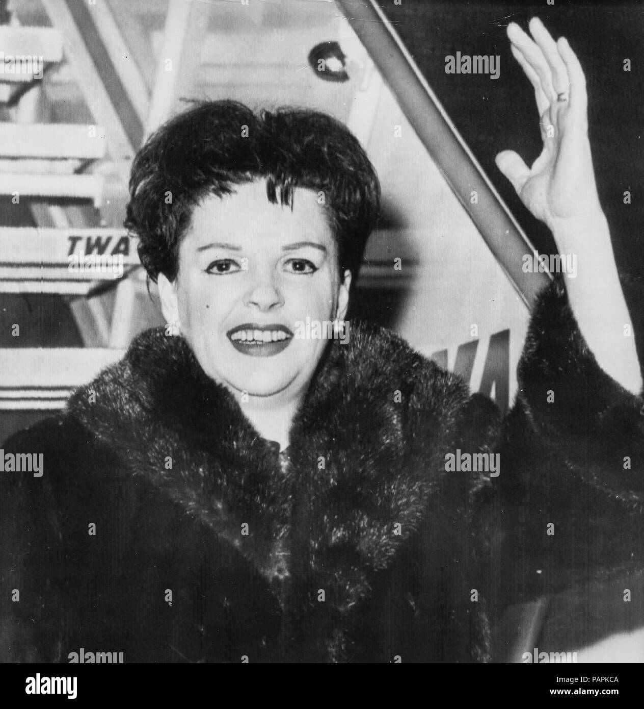 Judy garland 1961 hi-res stock photography and images - Alamy