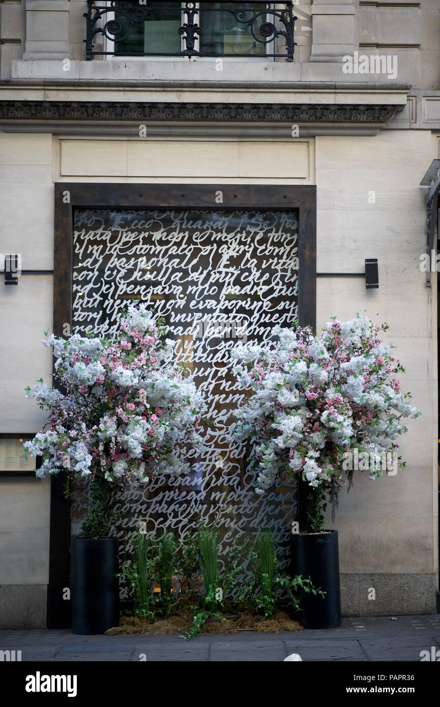 Berkeley Square, London Stock Photo - Alamy
