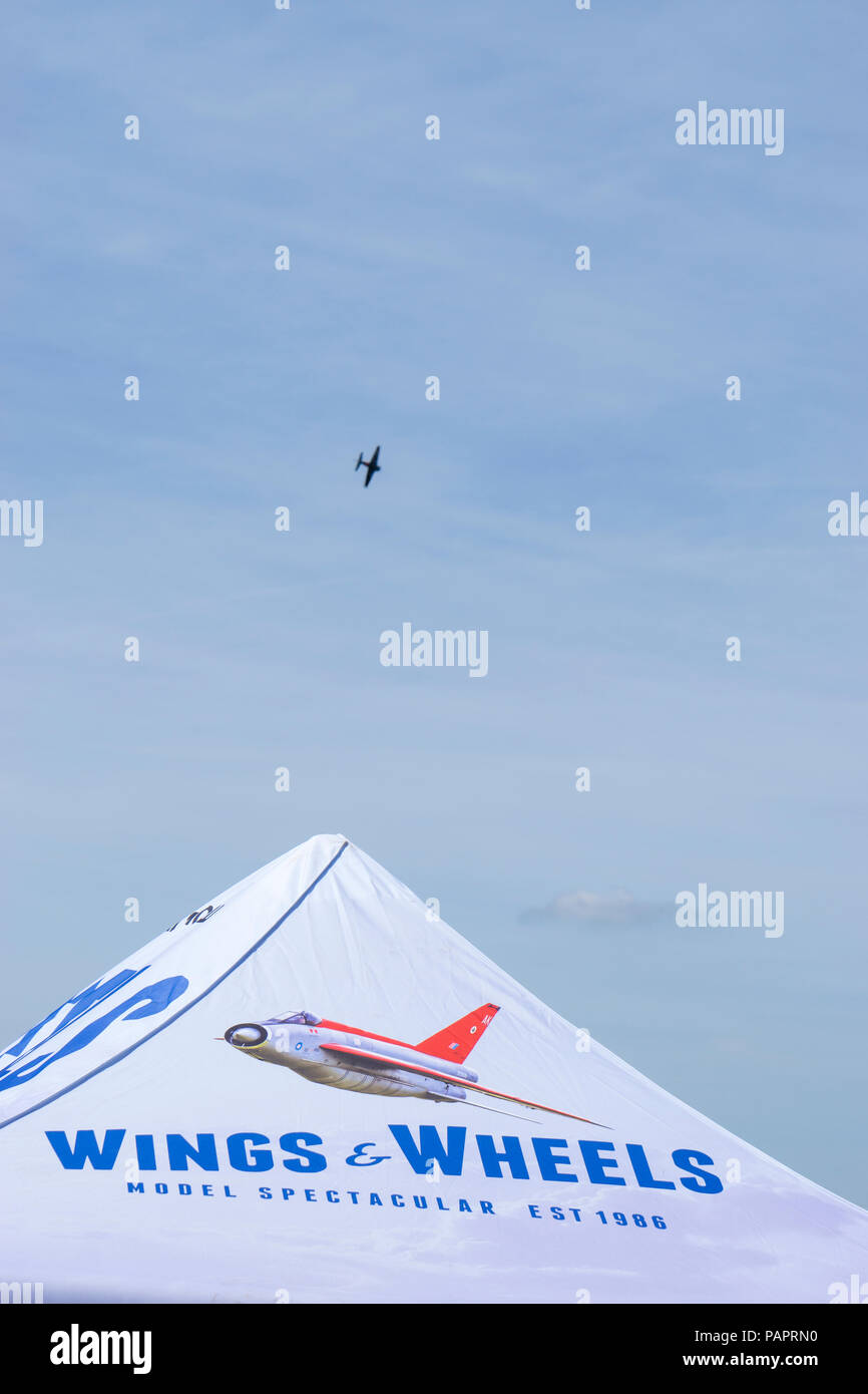 Canopy model hi-res stock photography and images - Alamy