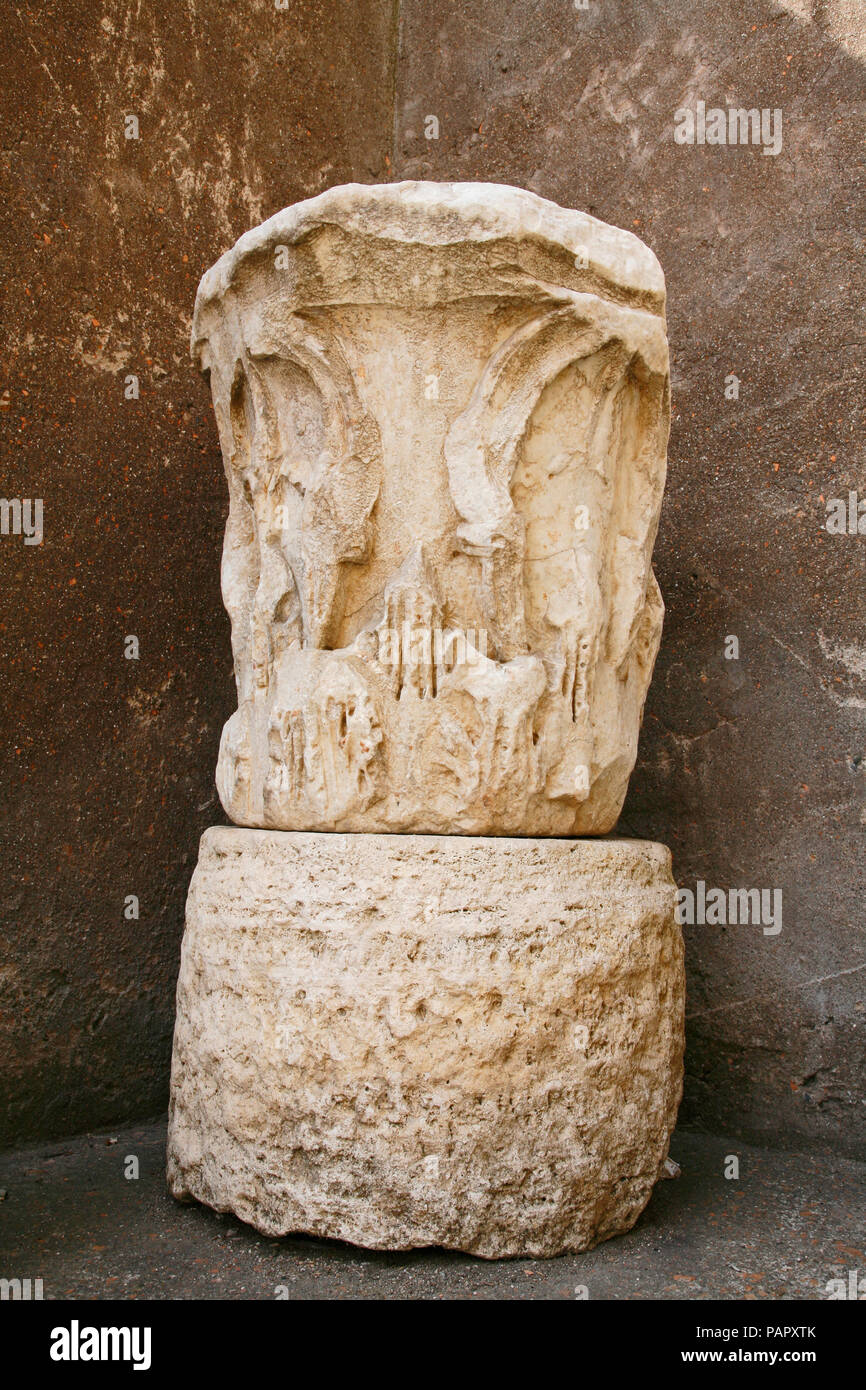 porch ottavia capital details - Rome - Italy Stock Photo - Alamy
