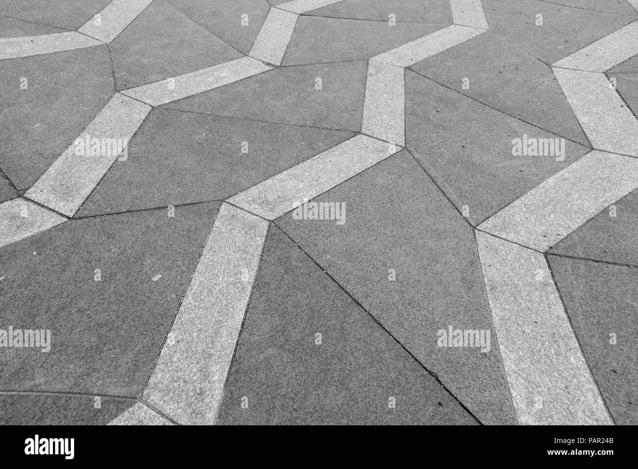 Discordant hi-res stock photography and images - Alamy