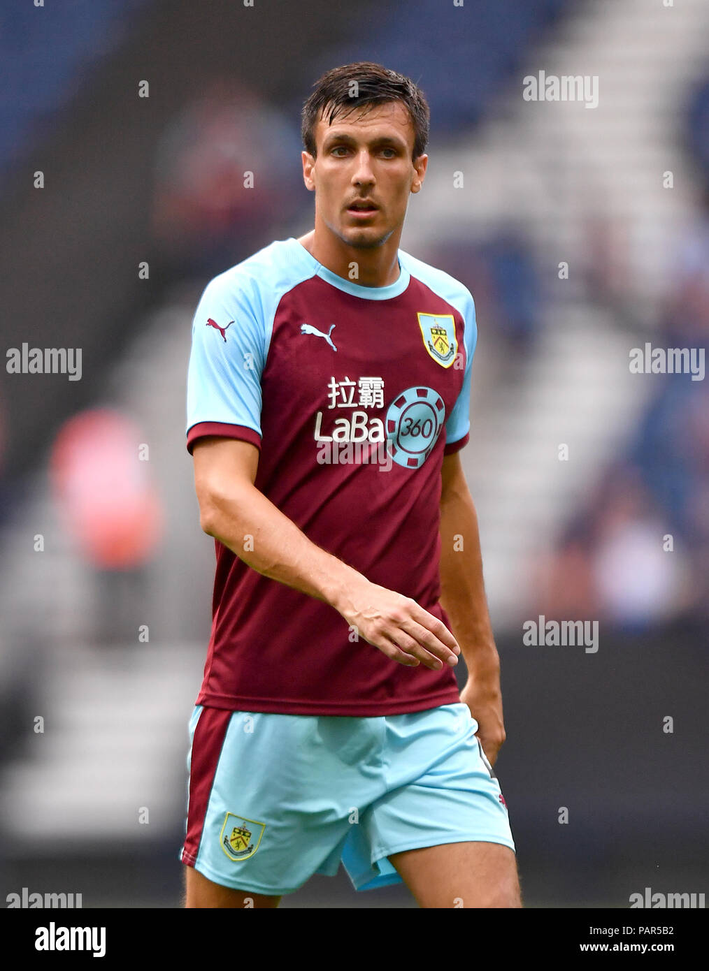 Burnley's Jack Cork Stock Photo - Alamy