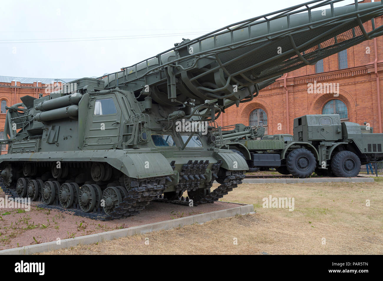 9k72 elbrus soviet ballistic missile hi-res stock photography and ...