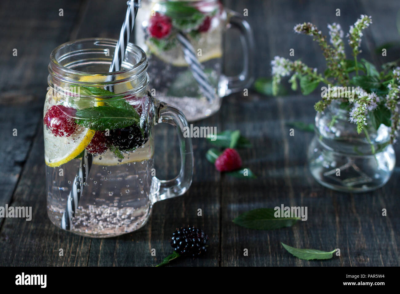 Cool lemon drink Stock Photo - Alamy