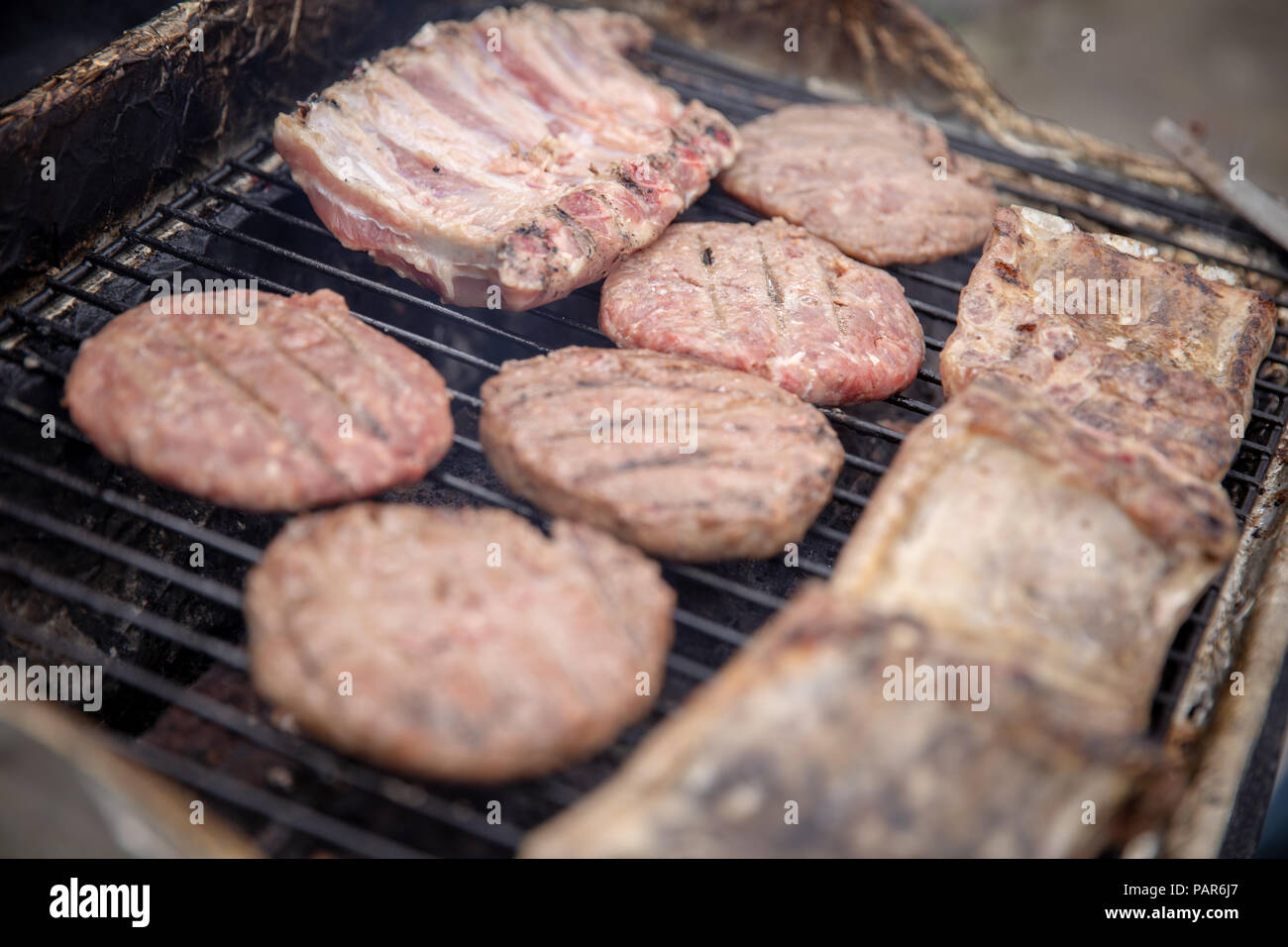 Bbqing hi-res stock photography and images - Alamy
