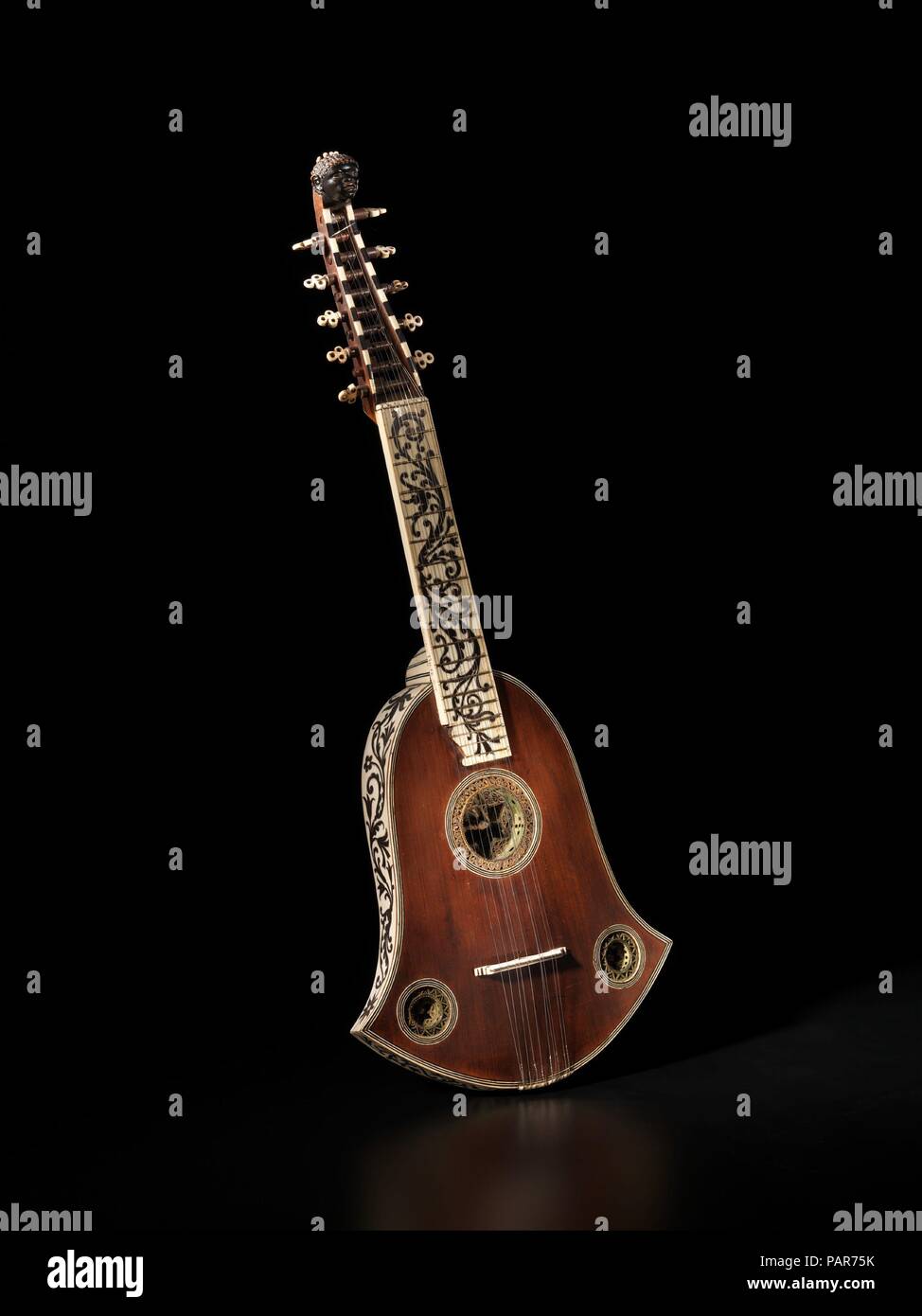 Cittern hi-res stock photography and images - Alamy