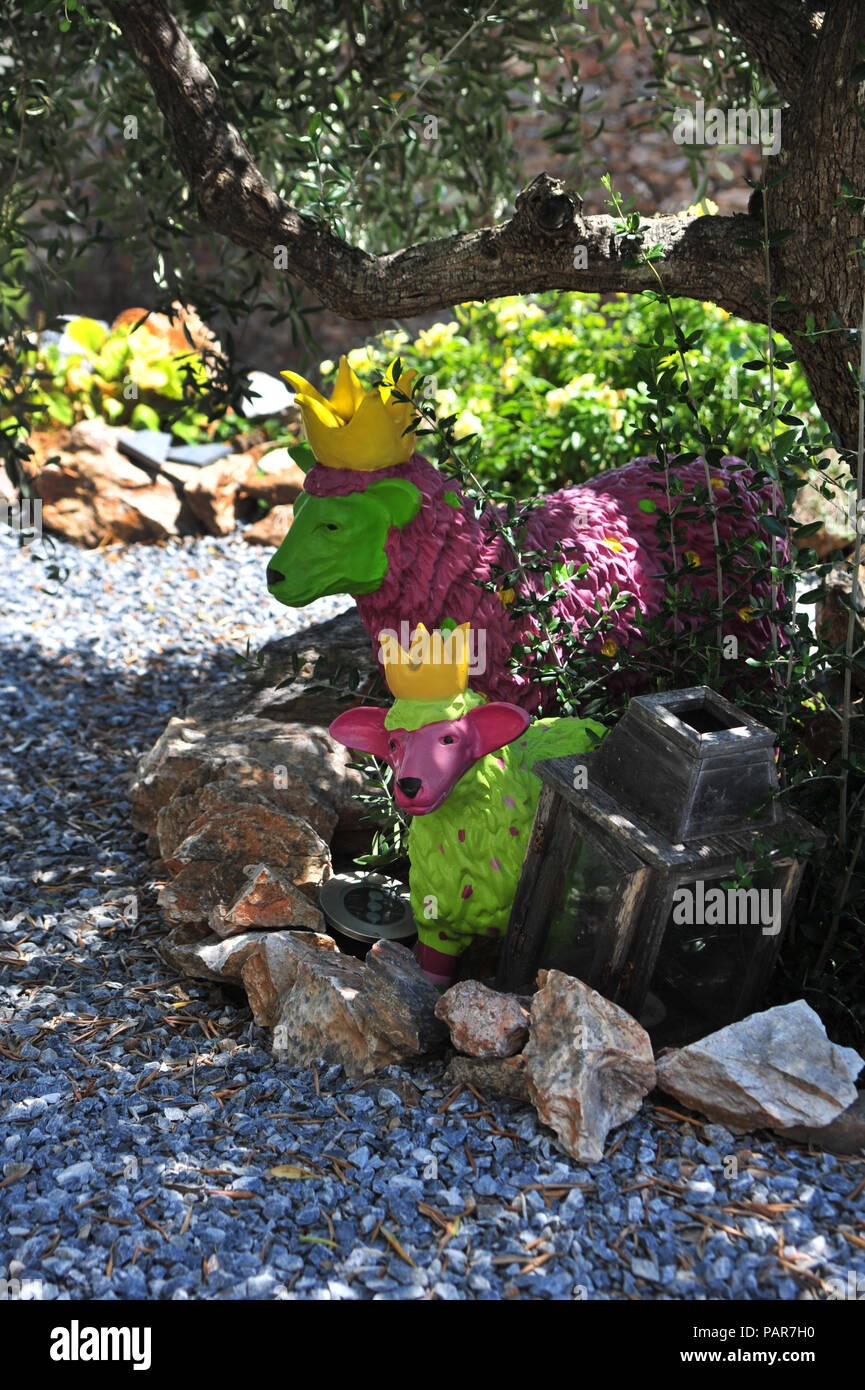 Garden colourful animal sculptures in a wonderful courtyard garden in ...