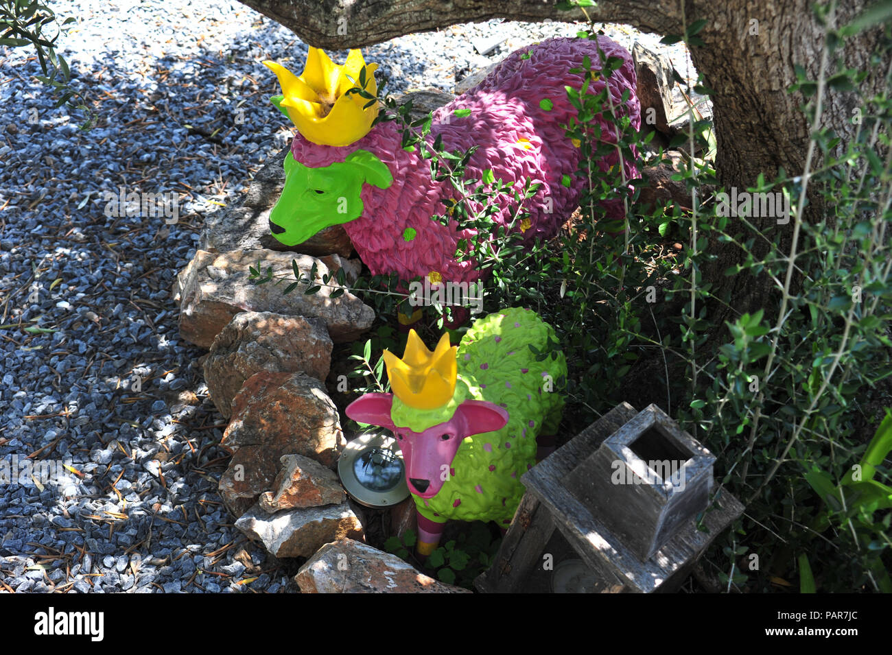 Garden colourful animal sculptures in a wonderful courtyard garden in ...