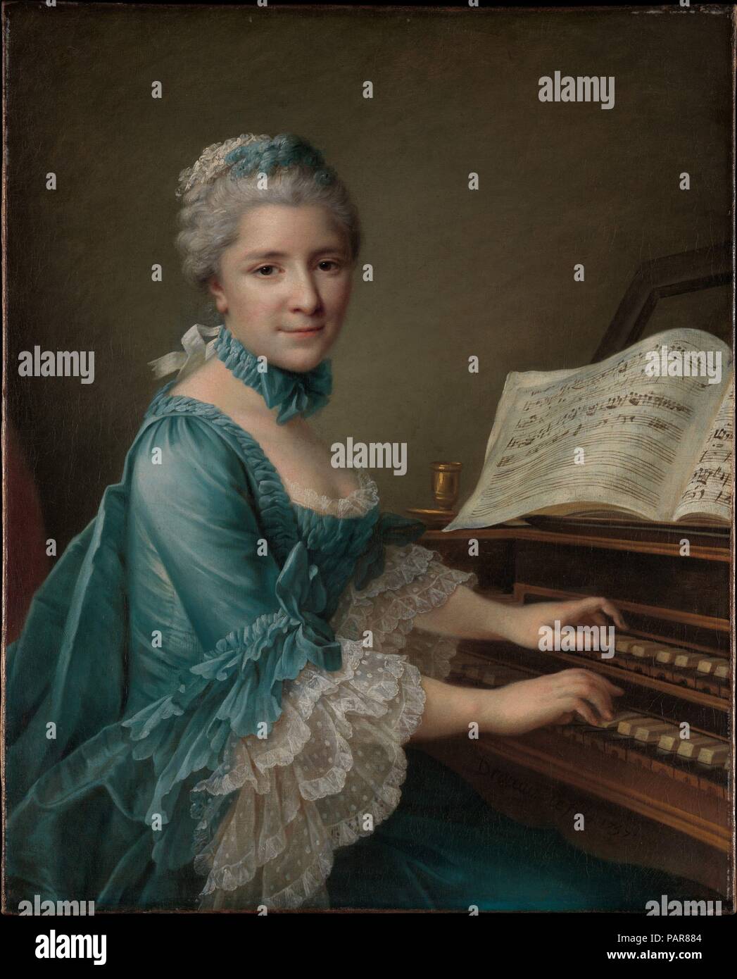 Female opera singer costume hi-res stock photography and images - Alamy