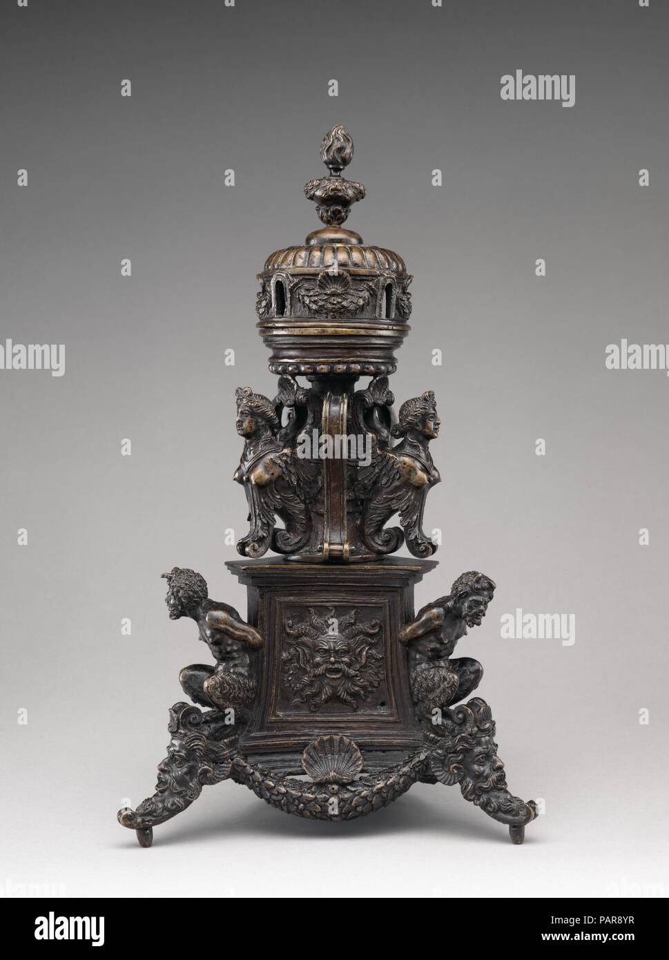 Ancient roman funerary altars hi-res stock photography and images - Alamy