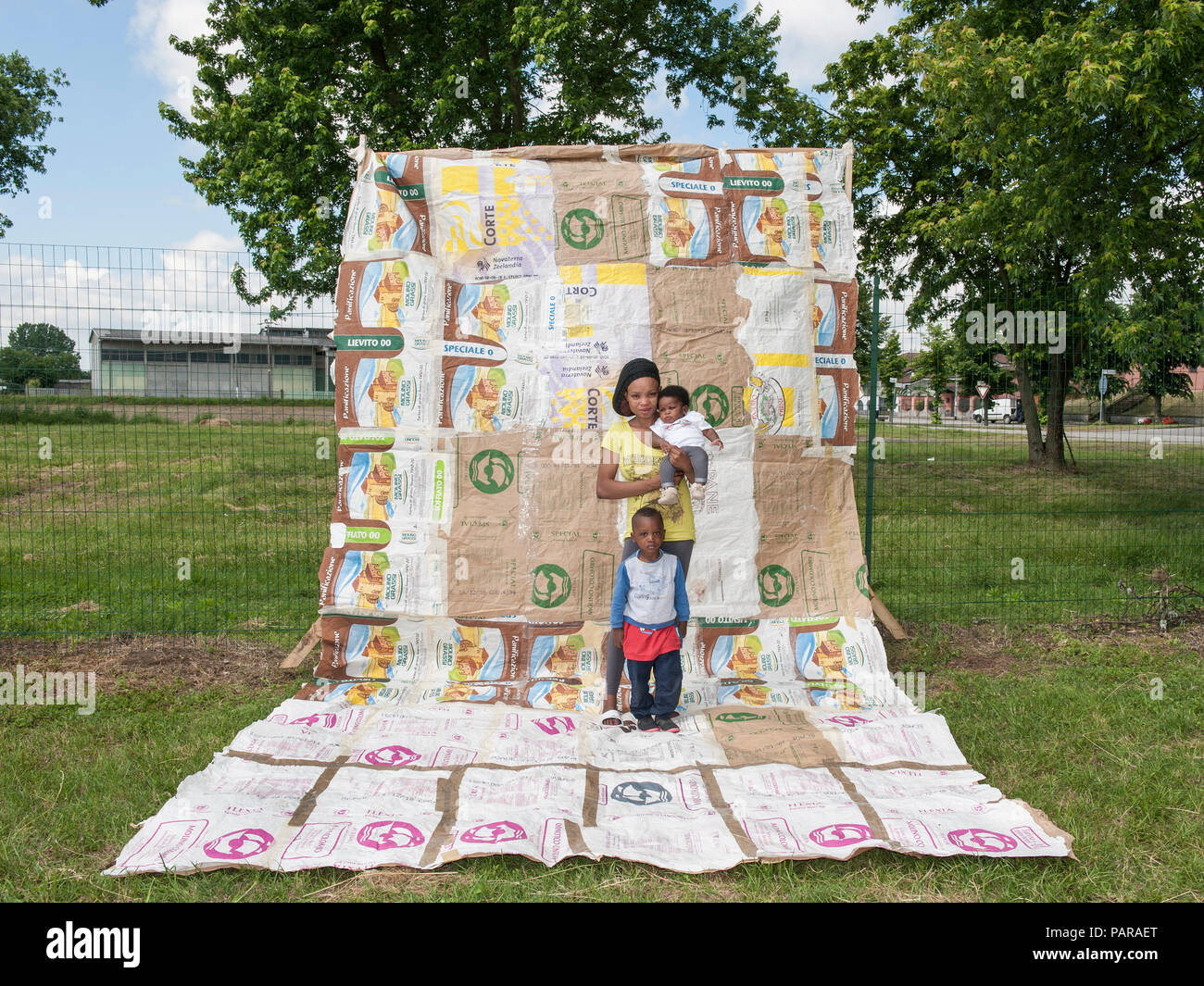 Italy, Cozzo, fleeing families Stock Photo - Alamy