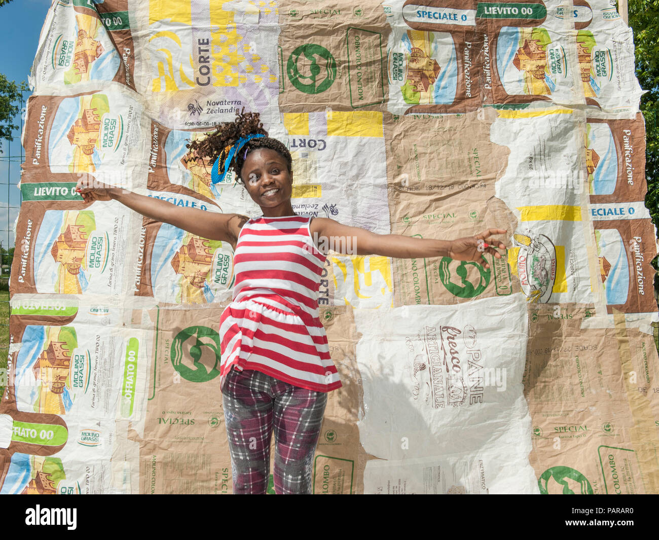 Italy, Cozzo, fleeing families Stock Photo - Alamy