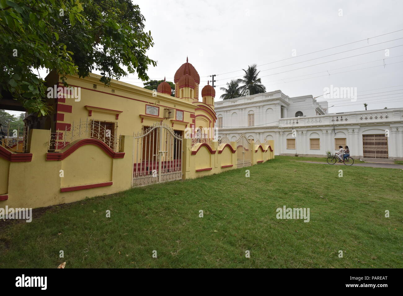 Bankim Bhavan with Sanjib Chandra Sabhaghar at ancestral estate of ...