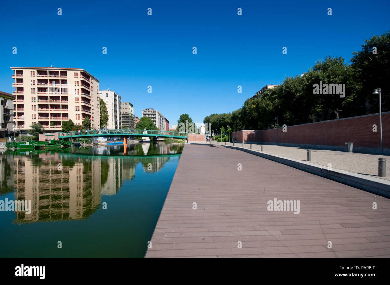 Darsena milan people hi-res stock photography and images - Alamy