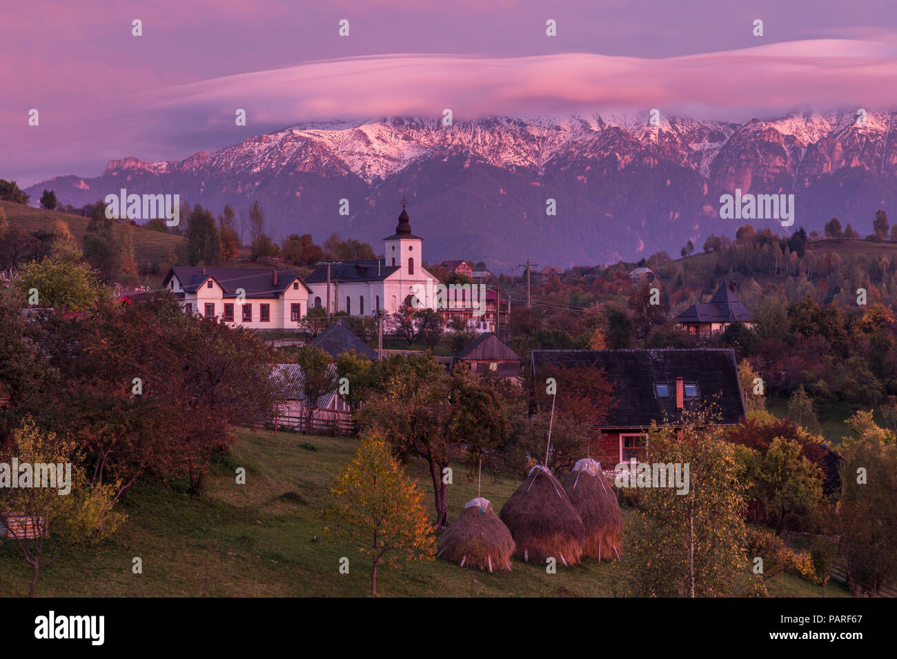 Autumn alpine landscape, famous alpine village with spectacular gardens ...