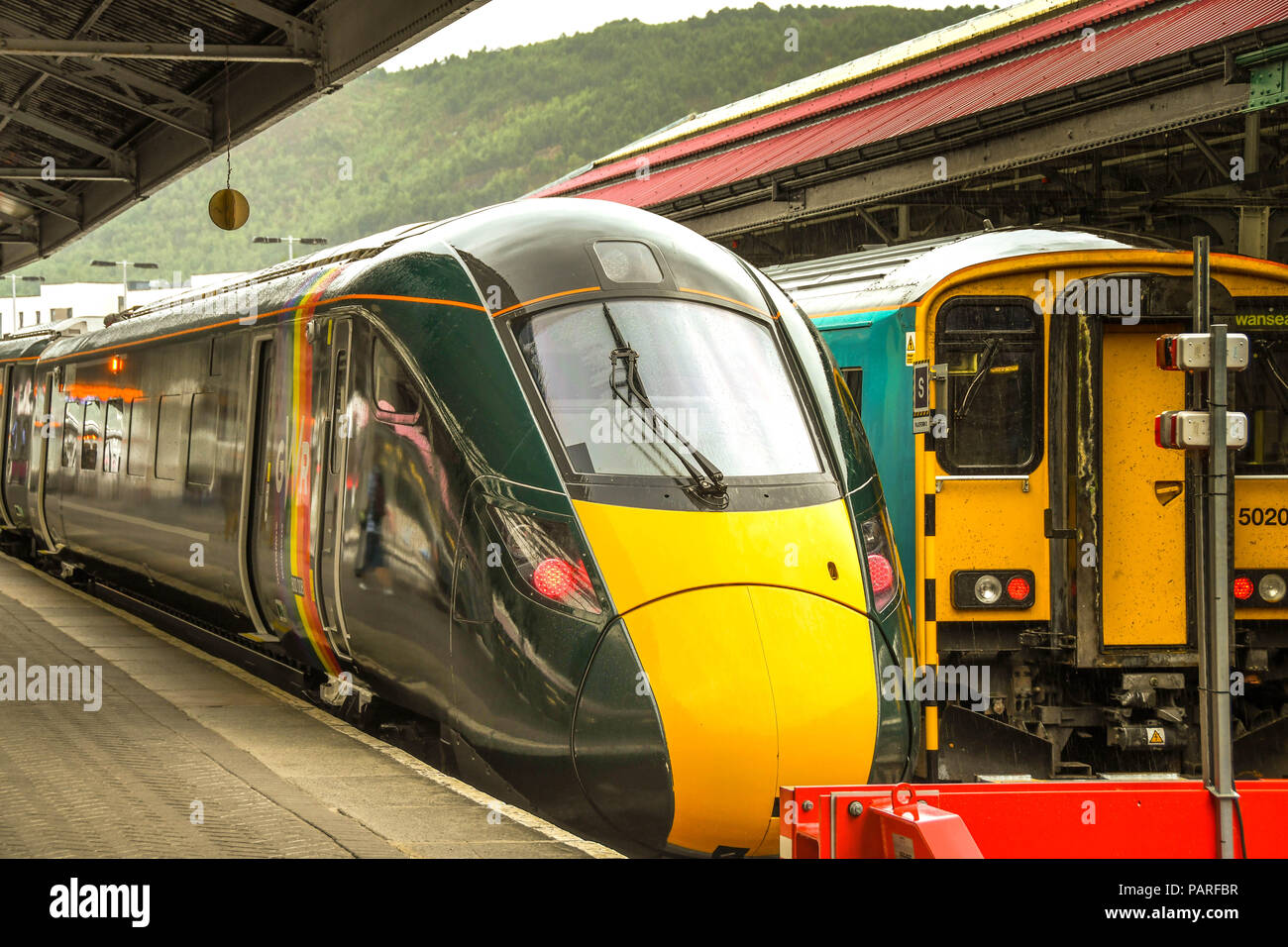 Gwr train in wales hi-res stock photography and images - Alamy