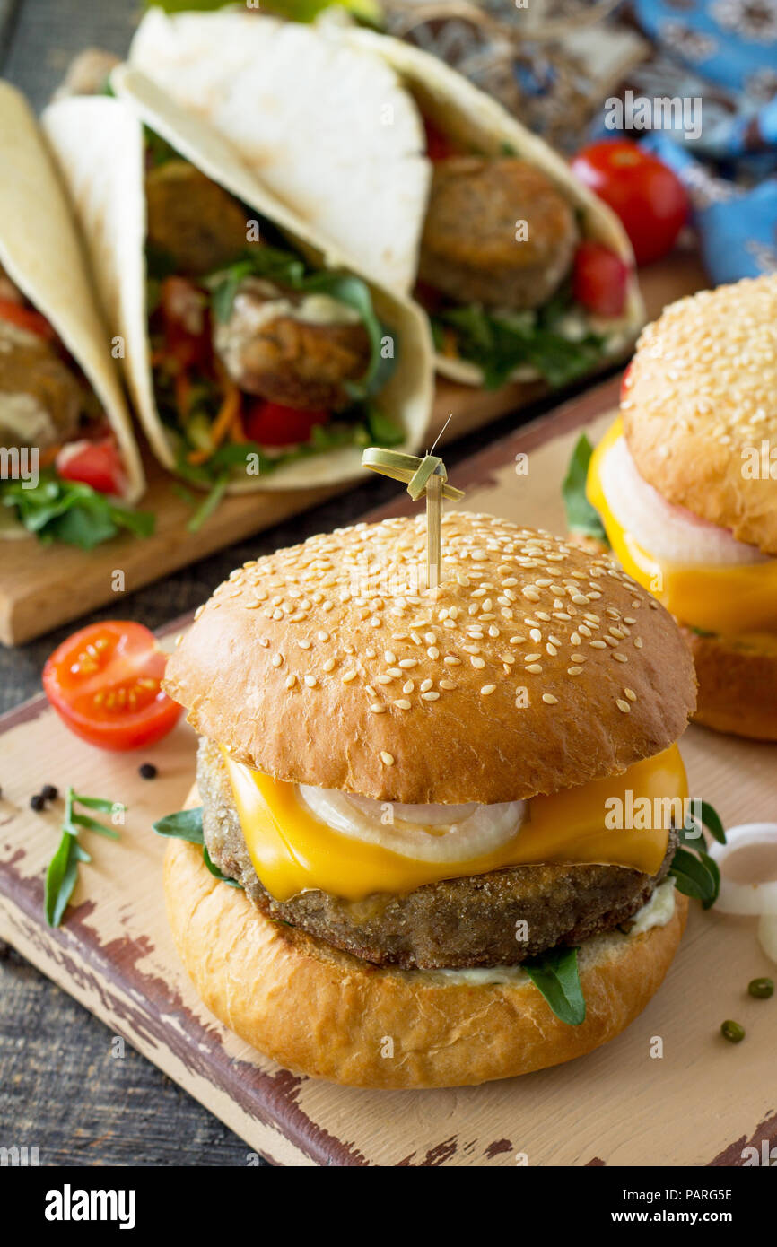 Arabic cuisine. Ramadan food. Delicious fresh homemade vegetarian mung ...