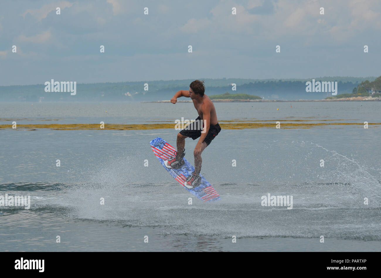Wakeboard ollie hi-res stock photography and images - Alamy