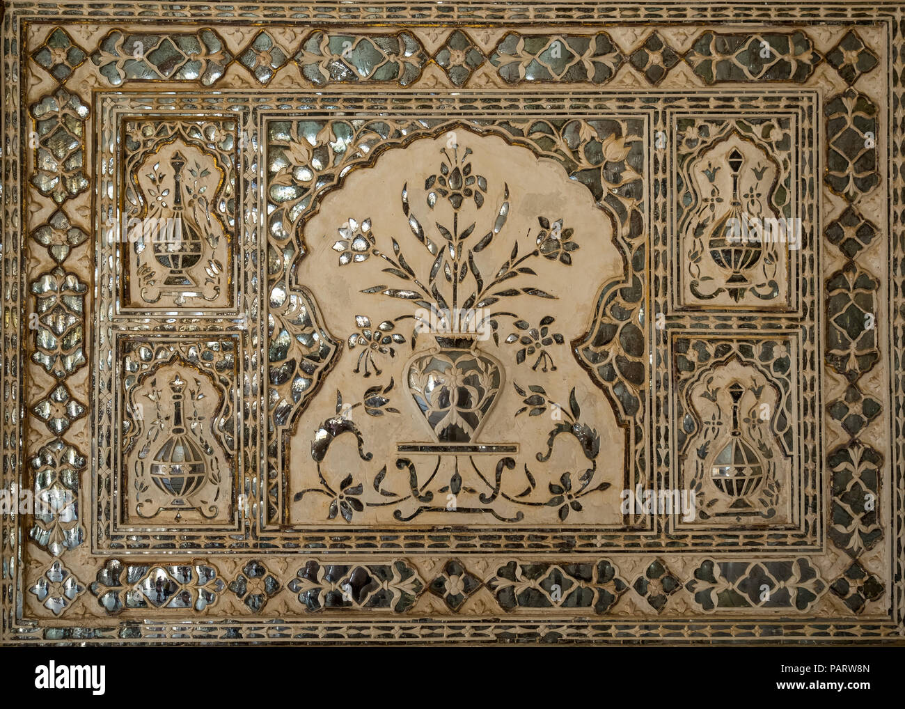 Amber inlay hi-res stock photography and images - Alamy