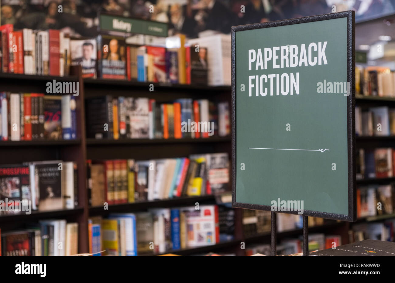 Book shop hi-res stock photography and images - Alamy