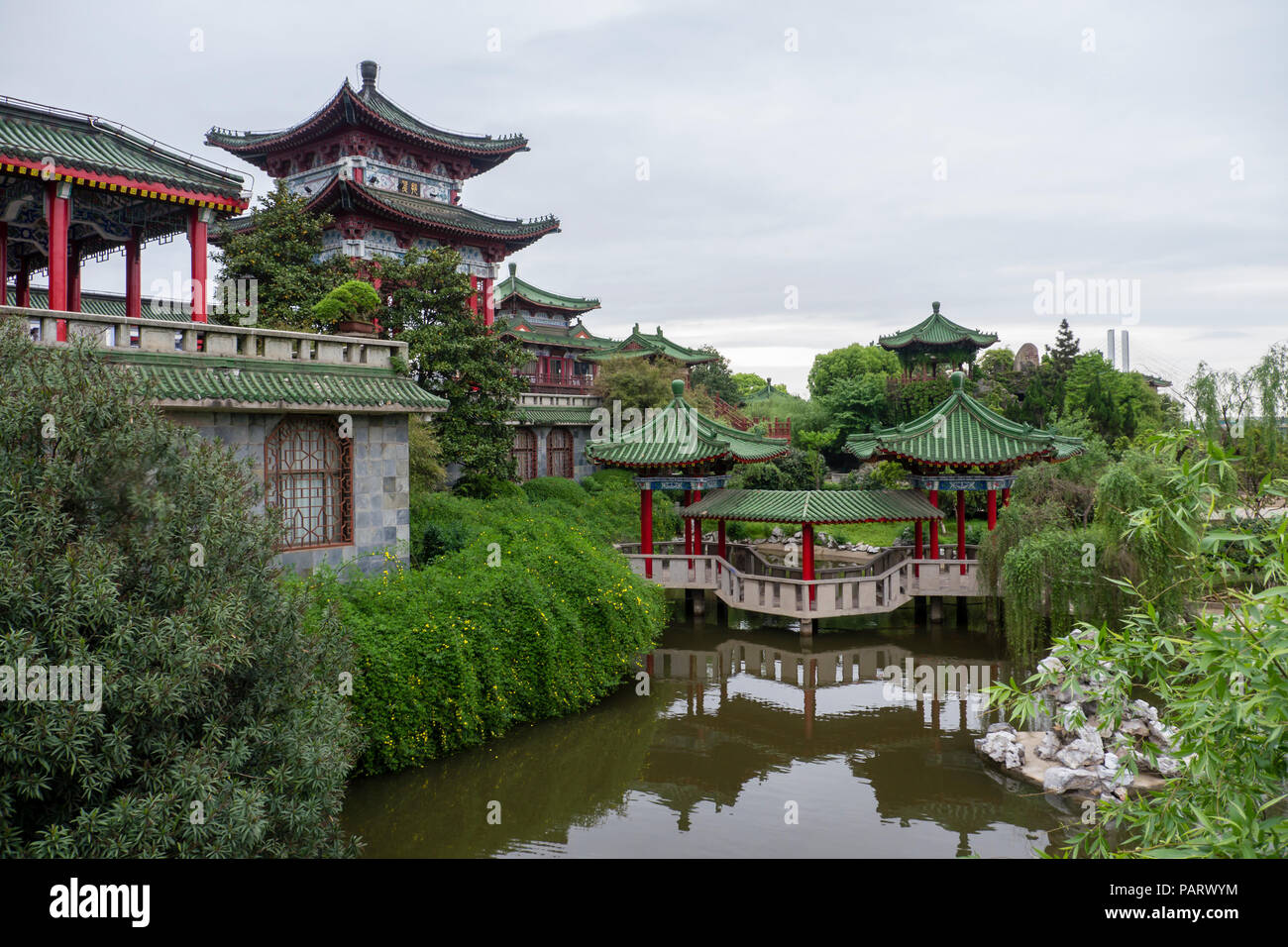 Chinese villa hi-res stock photography and images - Alamy