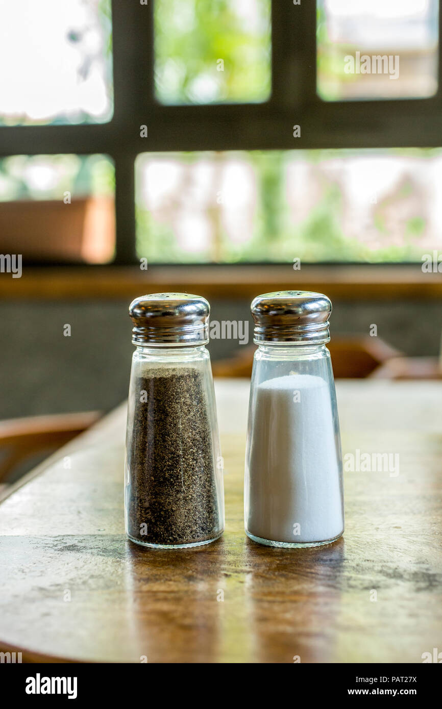 Salt dispenser hi-res stock photography and images - Alamy