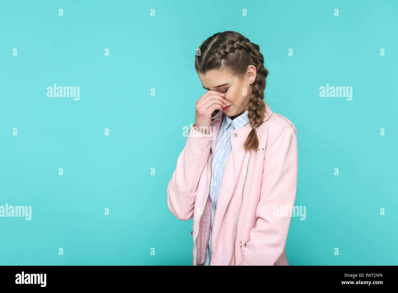 Crying portrait hi-res stock photography and images - Alamy