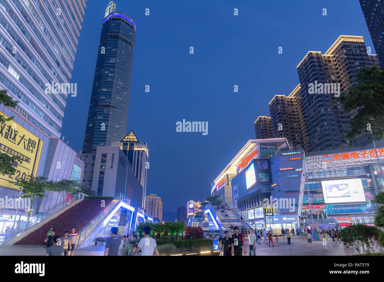 July 21, 2018-Shenzhen, China: People walking at promenade at ...