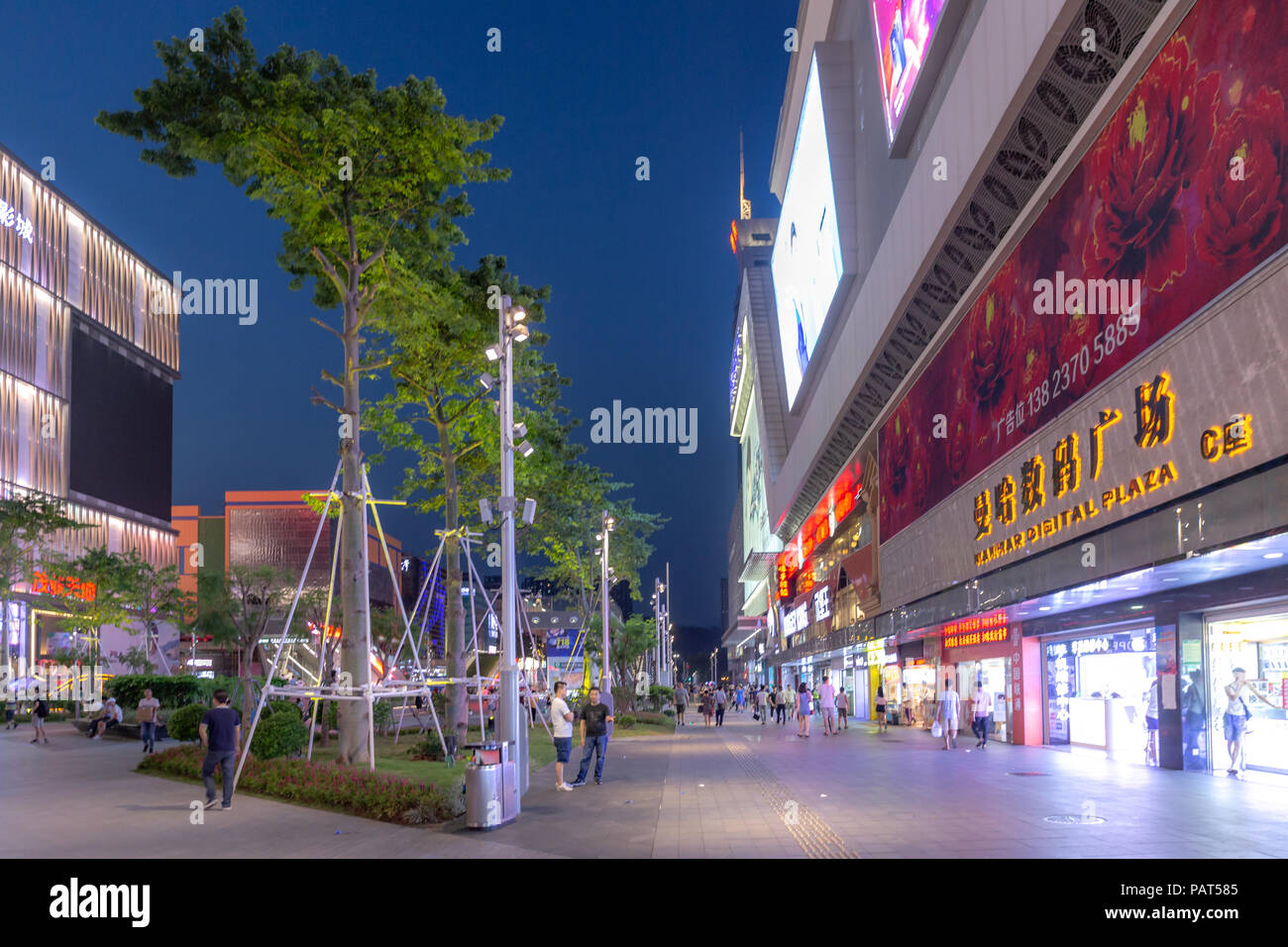 July 21, 2018-Shenzhen, China: People walking at promenade at ...
