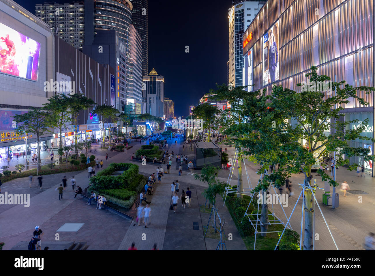 July 21, 2018-Shenzhen, China: People walking at promenade at ...