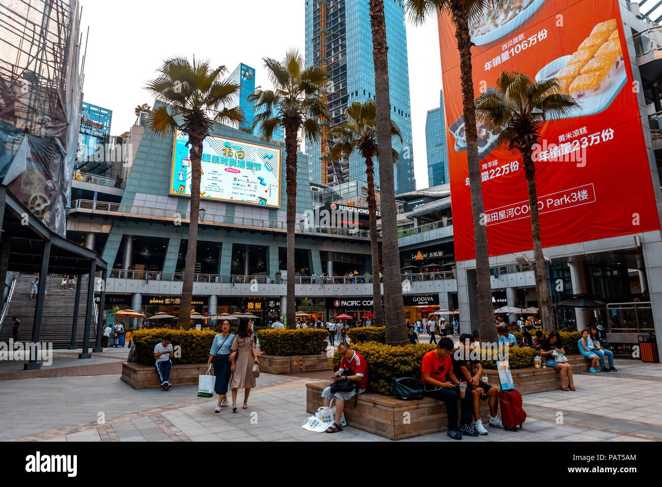 Shenzhen nightlife hi-res stock photography and images - Alamy