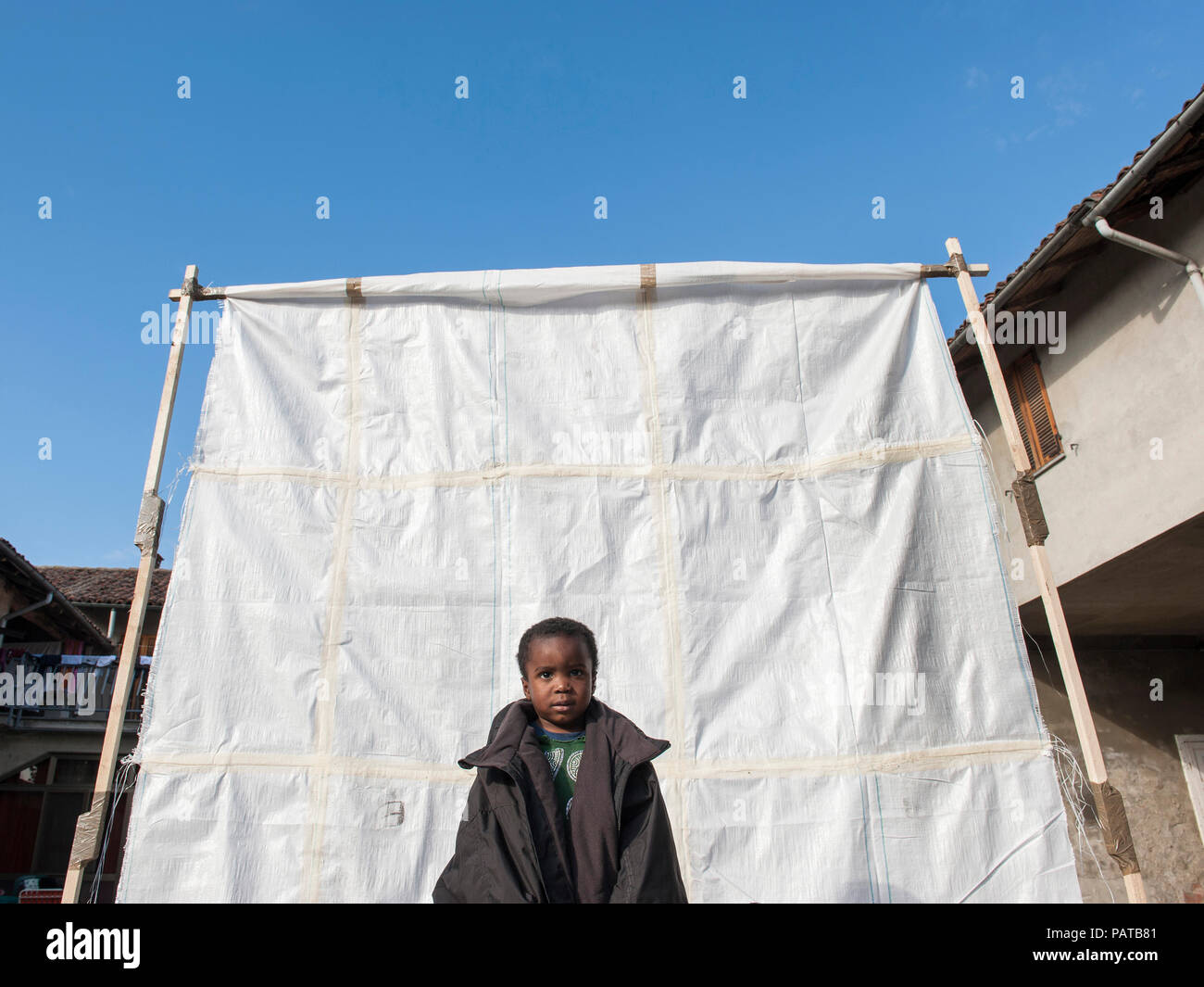 Italy, Cozzo, fleeing families Stock Photo - Alamy