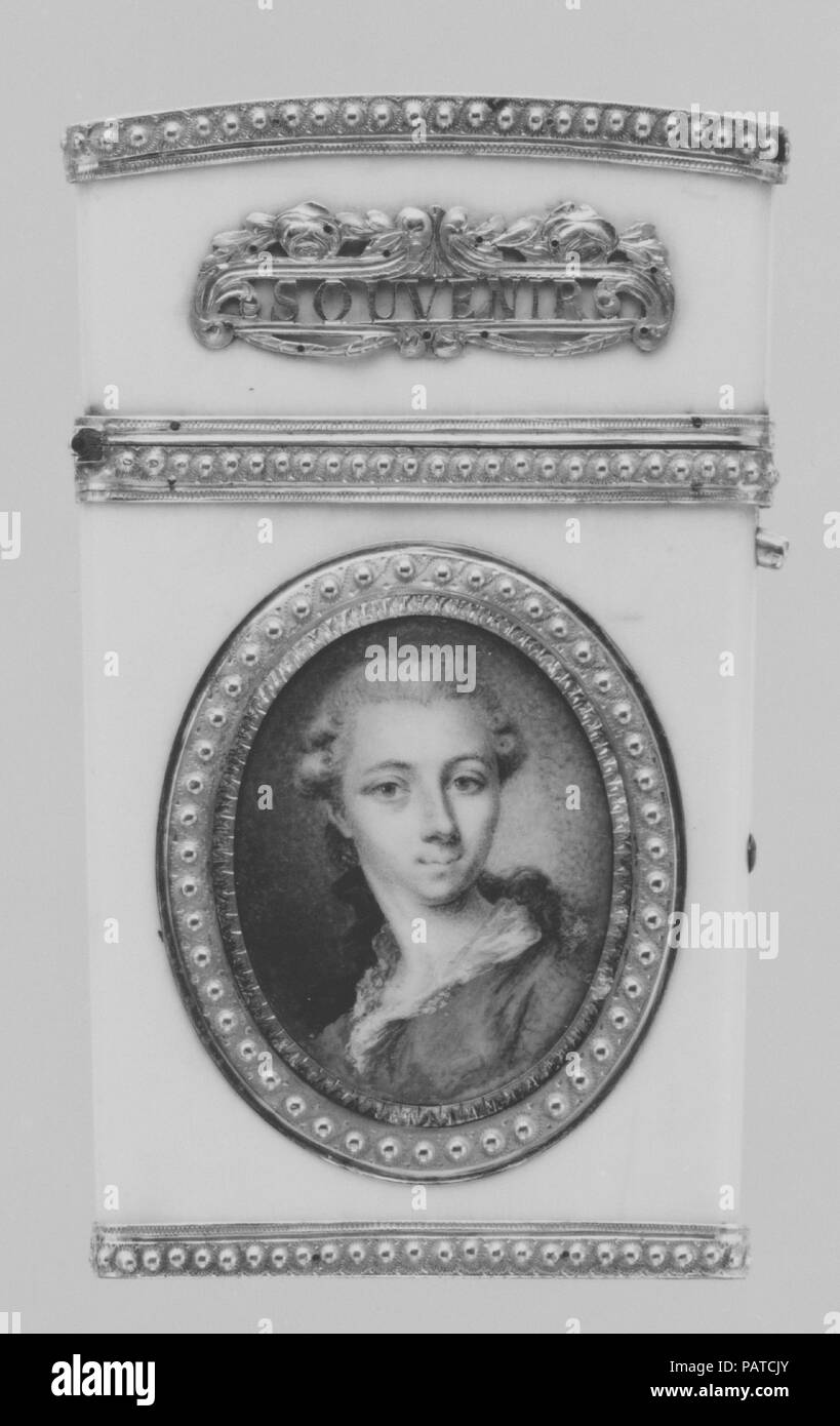 Ivory miniature hi-res stock photography and images - Alamy