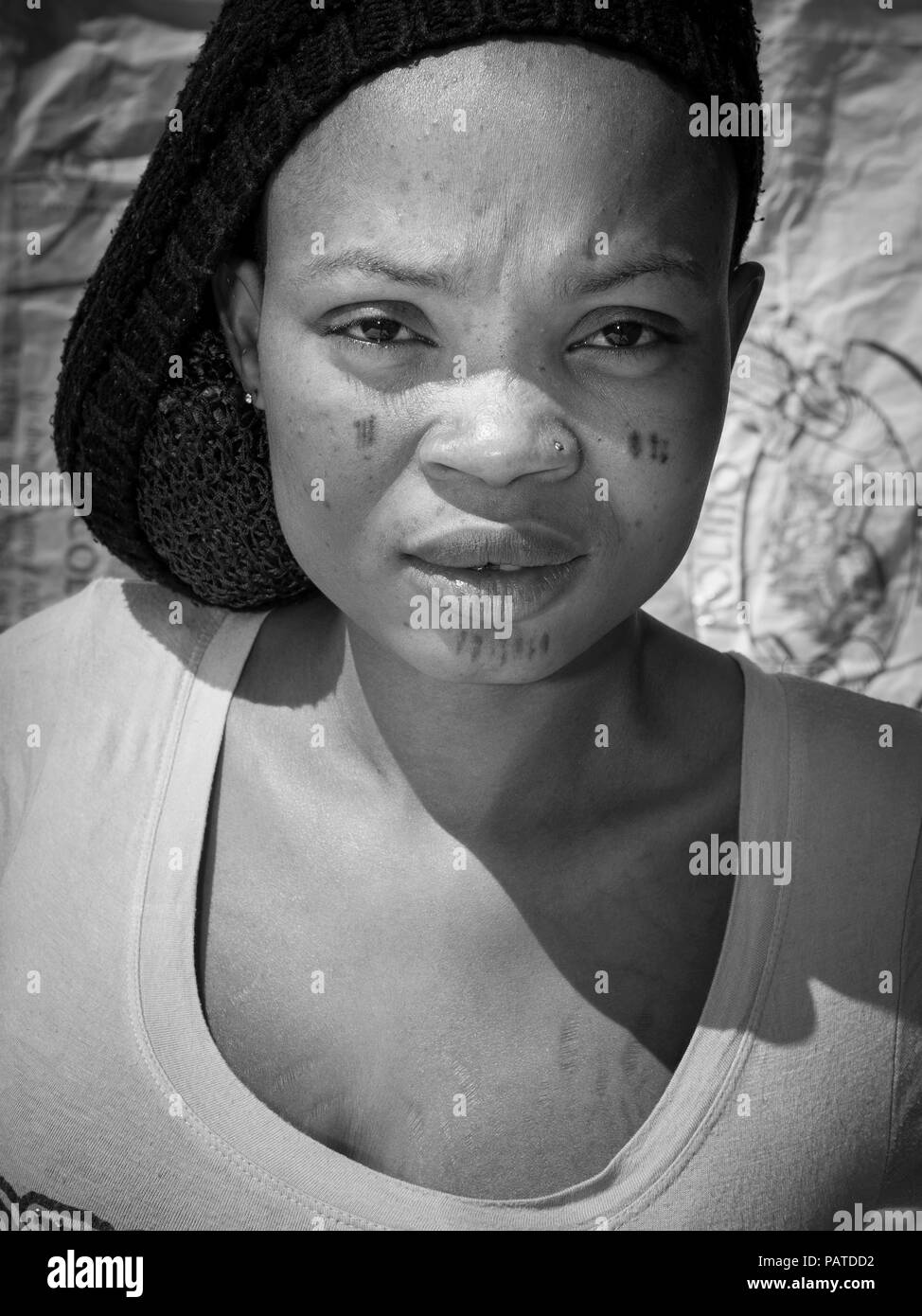 Italy, Cozzo, fleeing families Stock Photo - Alamy