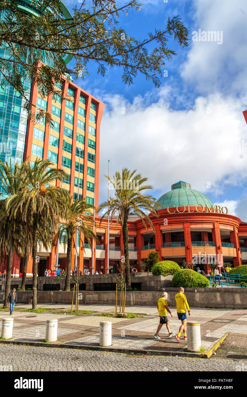 Colombo shopping centre hi-res stock photography and images - Alamy