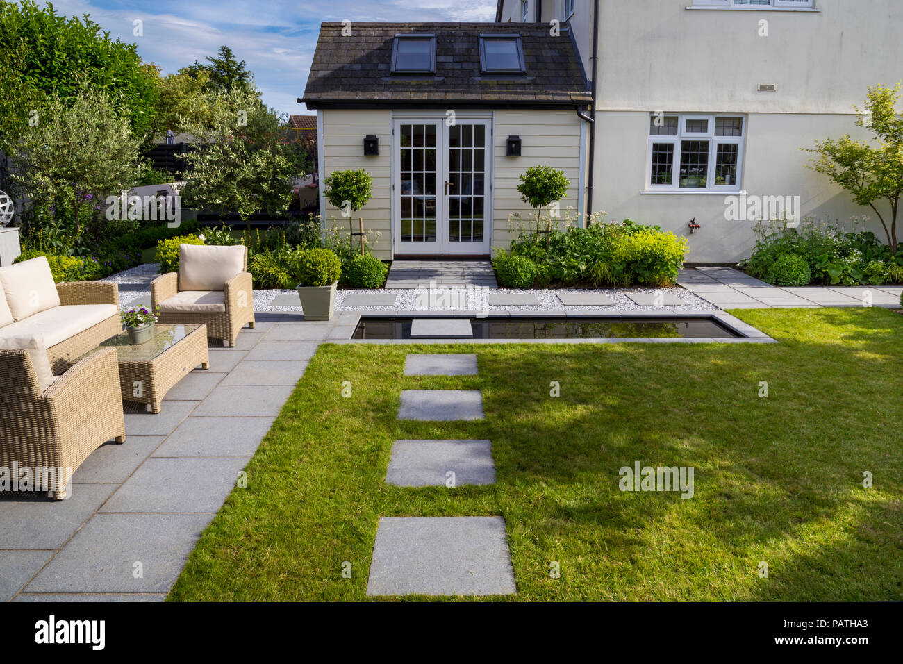 Granite house exterior hi-res stock photography and images - Alamy