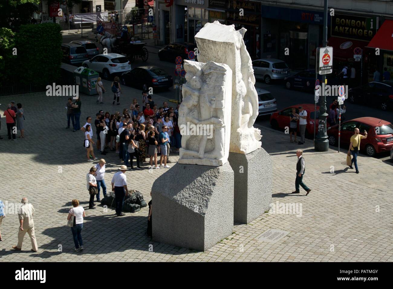 Vienna austria tourist spots hi-res stock photography and images - Alamy