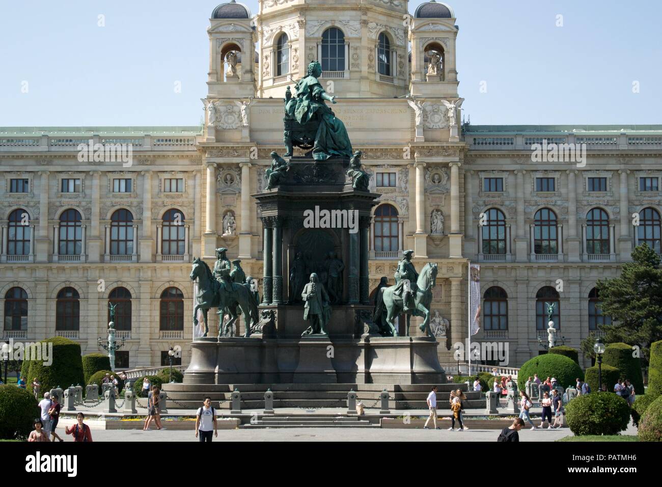 Vienna austria tourist spots hi-res stock photography and images - Alamy