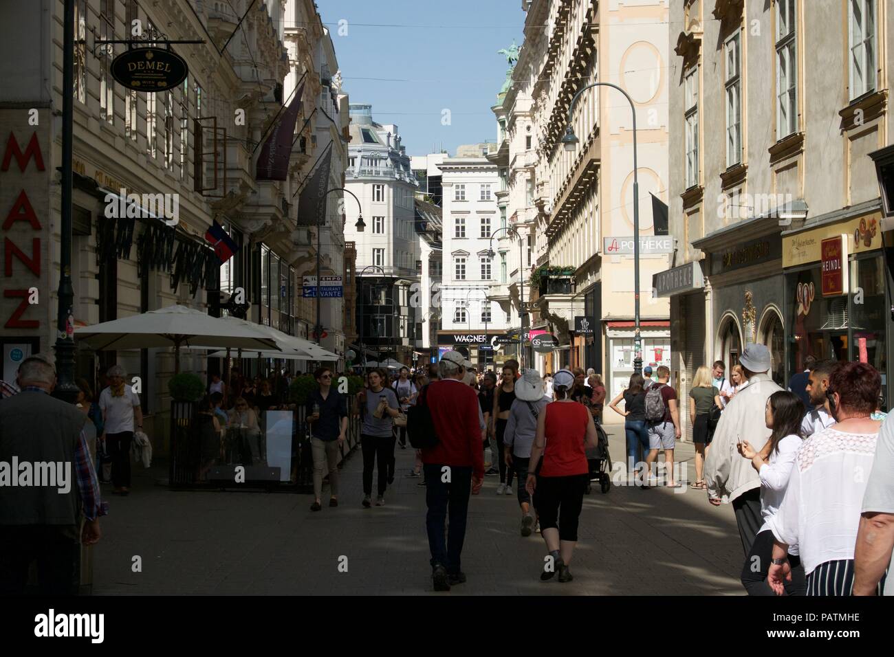 Vienna austria tourist spots hi-res stock photography and images - Alamy