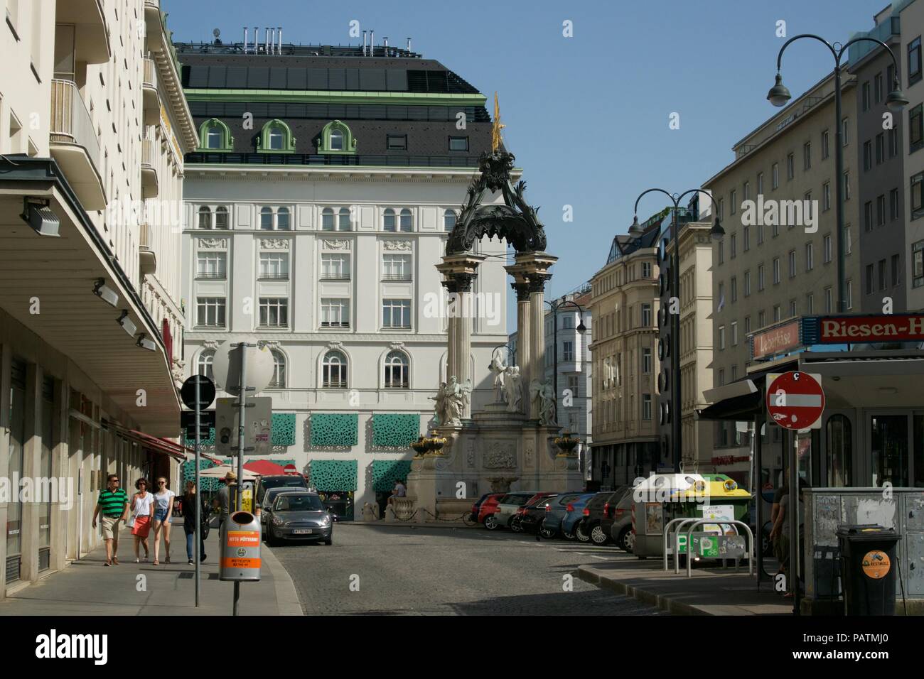 Vienna austria tourist spots hi-res stock photography and images - Alamy