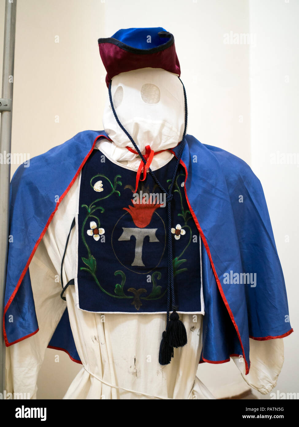 Catholic church costume hi-res stock photography and images - Alamy