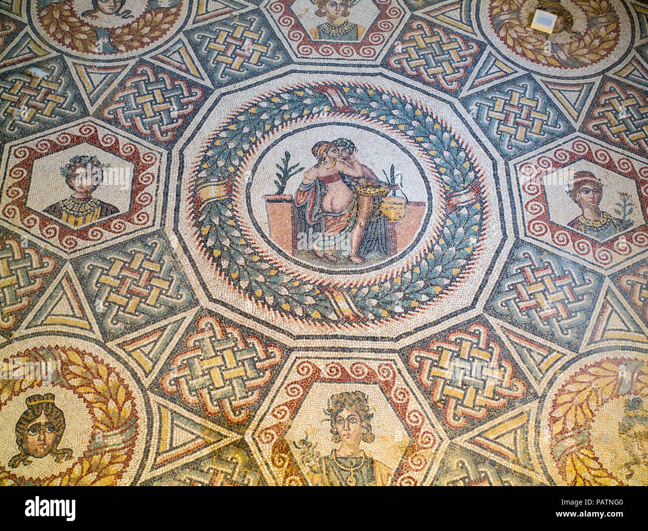 The 4th century tile mosaics of Villa Romana del Casale, an ancient ...