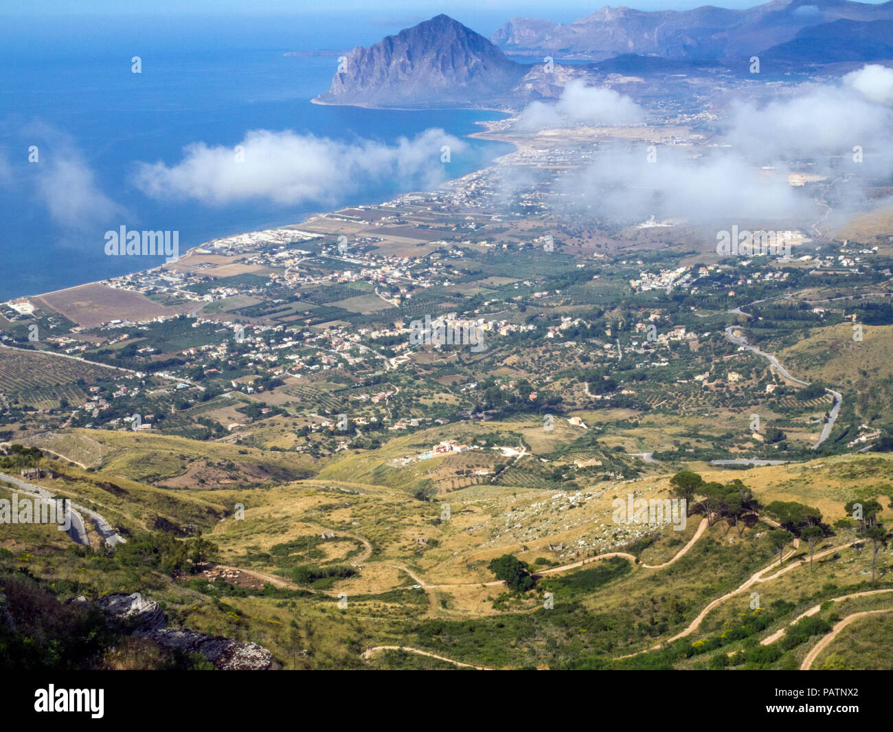 Italy sicily west coast town erice scenic view hi-res stock photography ...