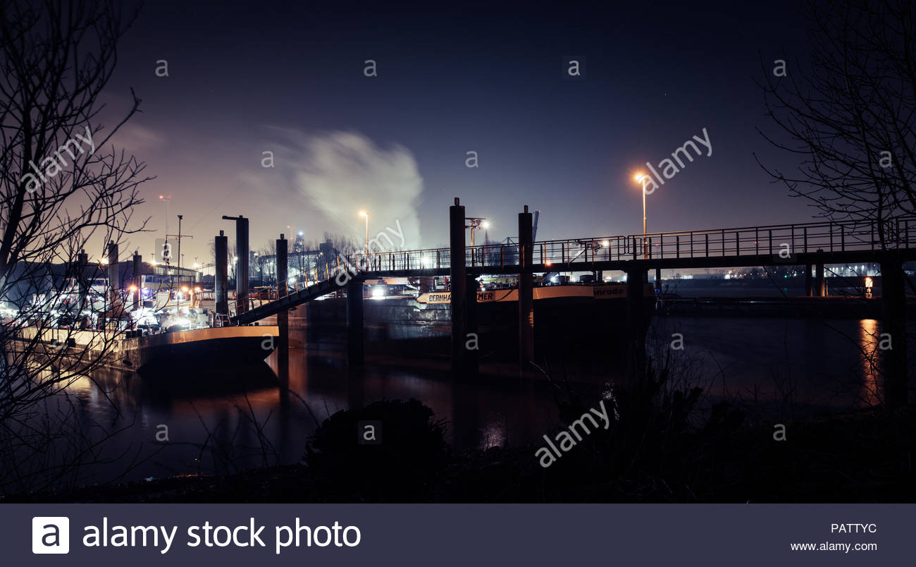 Night Land Navigation Stock Photos & Night Land Navigation Stock Images ...