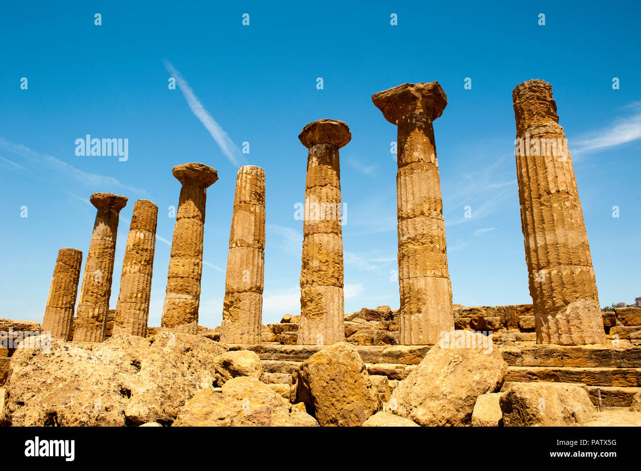 Destroyed temples hi-res stock photography and images - Alamy