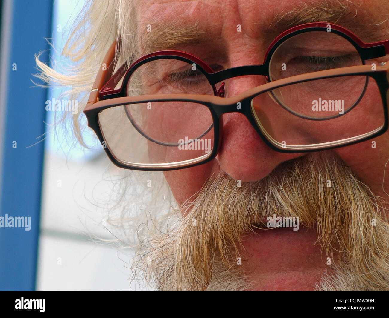 Man wearing two pairs glasses hi-res stock photography and images - Alamy