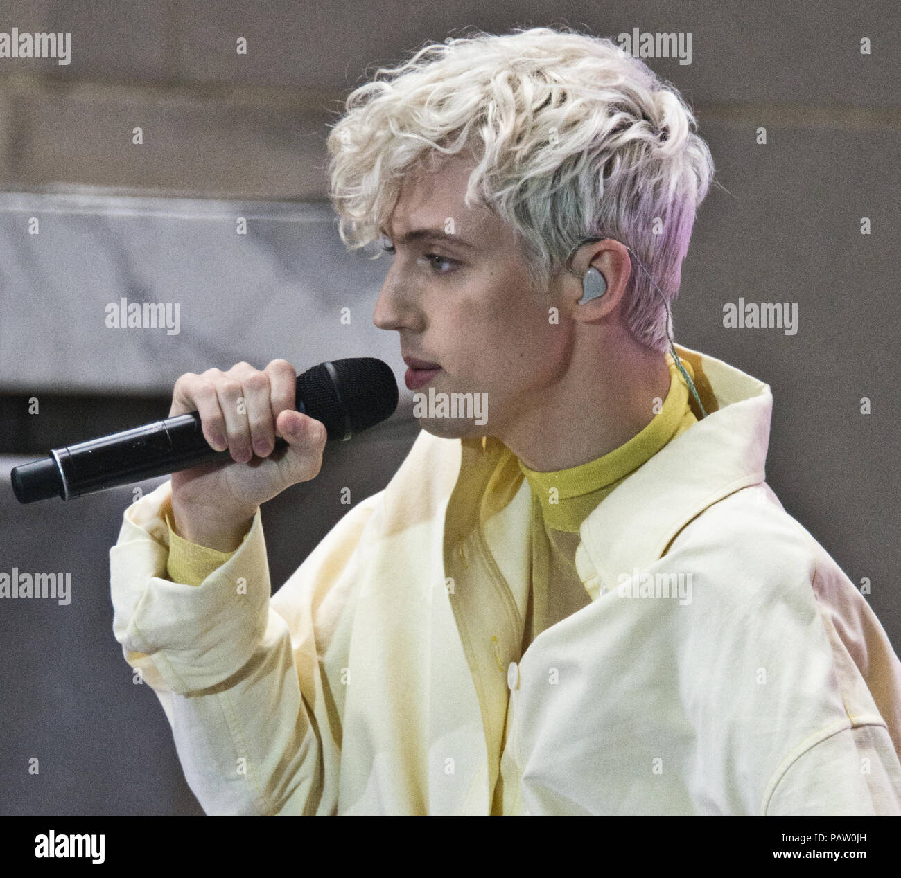 New York, NY, USA. 28th May, 2018. South African-born Australian Singer ...